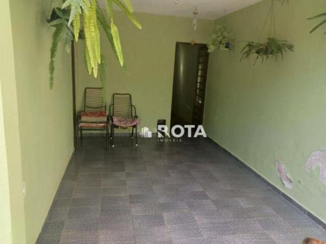 Casa com 3 dormitórios à venda, 160 m² por R$ 689.000,00 Vila Bressani Paulínia/SP