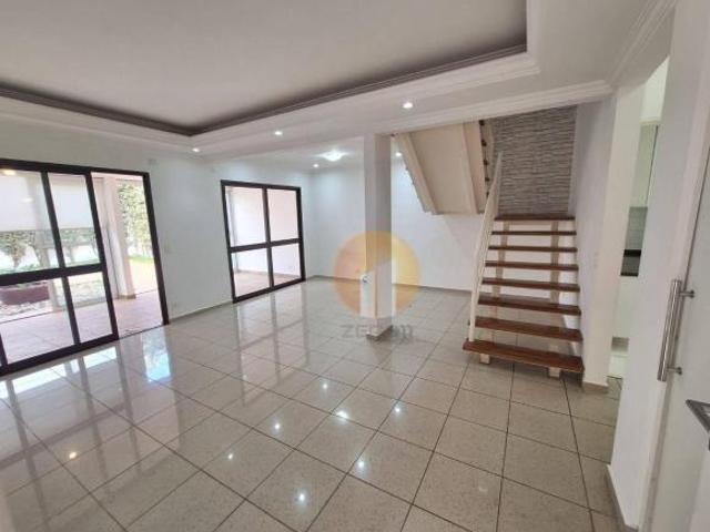 Casa à venda 160m² Condomínio Tamboré V 2 dormitórios, 1 suíte, 1 vaga