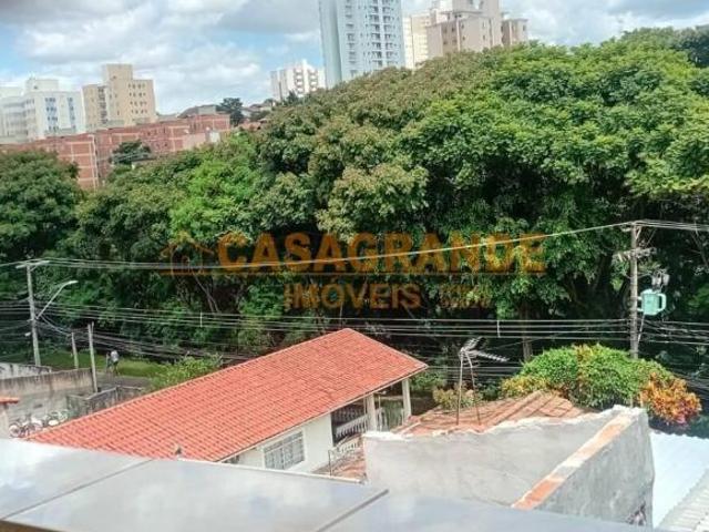 Casa á venda 187 m2 de construção