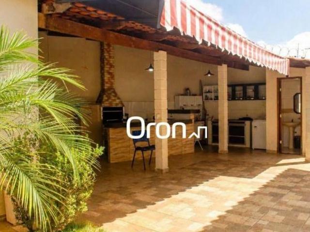 Casa com 4 dormitórios à venda, 189 m² por R$ 650.000,00 Setor Norte Ferroviário Goiânia/GO