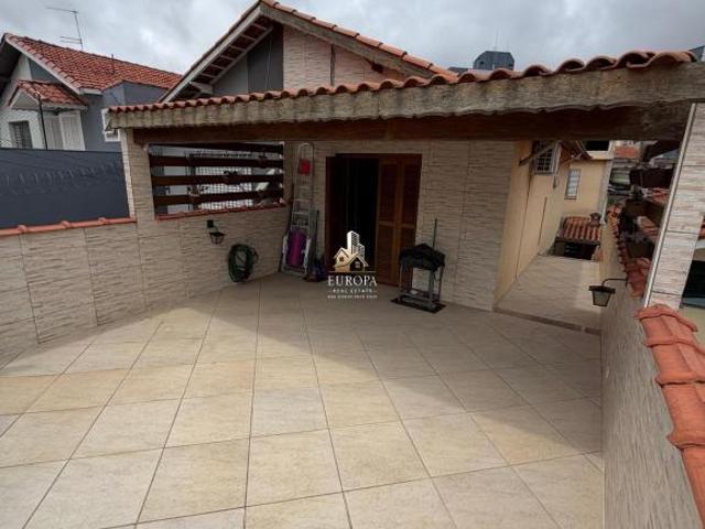 Casa à venda 199 m² com 4 quartos, sendo 1 suíte e 3 vagas Jardim Patente