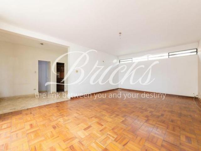 CASA À VENDA 1.000 M² DE TERRENO 3 QUARTOS 4 VAGAS BROOKLIN