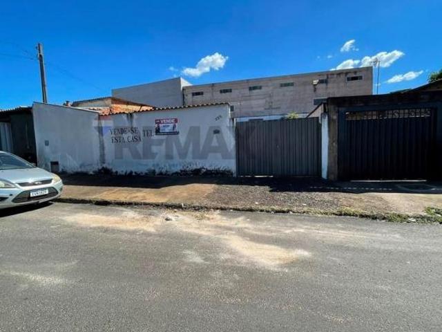 Casa à Venda 1 dormitório no Jardim Aeroporto I em Franca