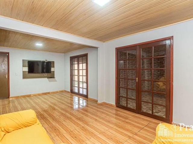 Casa à venda, 200 m² privativos, 3 dormitórios 1 sendo suíte, 4 vagas, Borda do Campo, São José dos