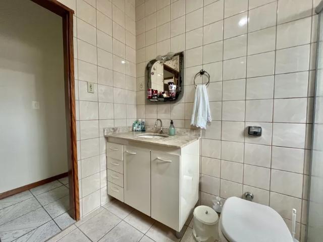 Casa à Venda 200 m², Próxima à Estação Primavera Interlagos
