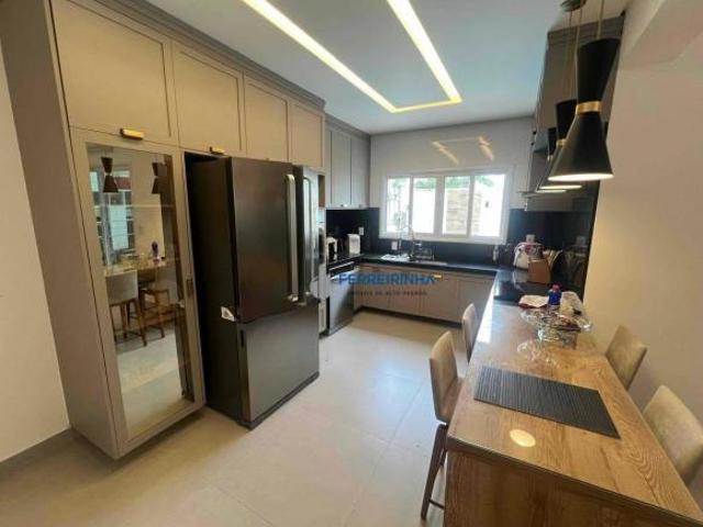 Casa à venda, 230 m² por R$ 2.300.000,00 Urbanova São José dos Campos/SP