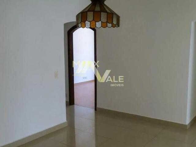 Casa à venda, 244 m² por R$ 950.000,00 Parque Itamarati Jacareí/SP