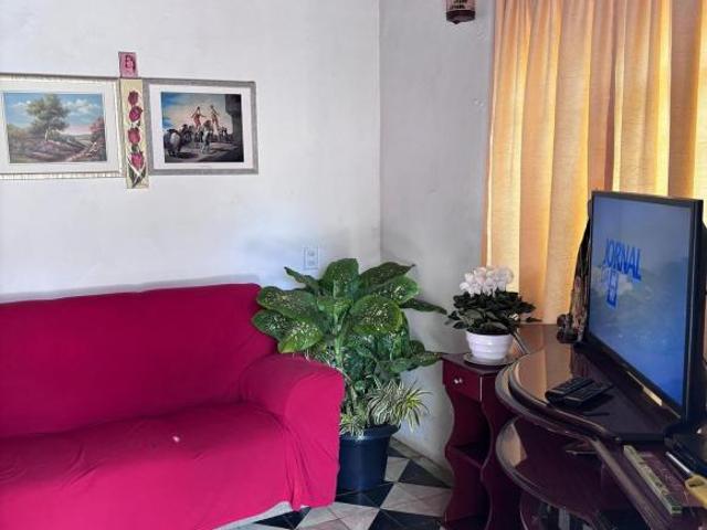 CASA A VENDA