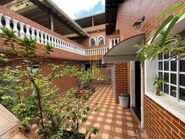 Casa à venda, 257 m² por R$ 1.050.000,00 Vila Scarpelli Santo André/SP