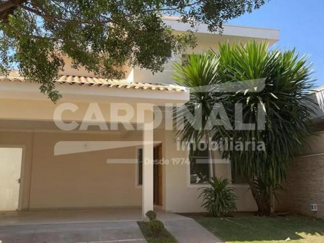 CASA À VENDA
