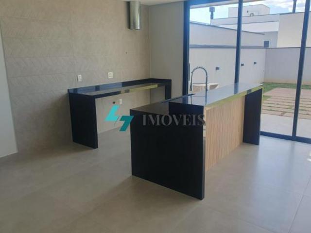 CASA A VENDA 270,00m² 4 SUÍTES BRISAS DA MATA JUNDIAÍ S.P