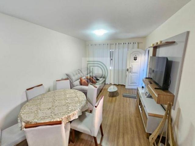 CASA À VENDA 2 DORMITÓRIOS 1 SUÍTE