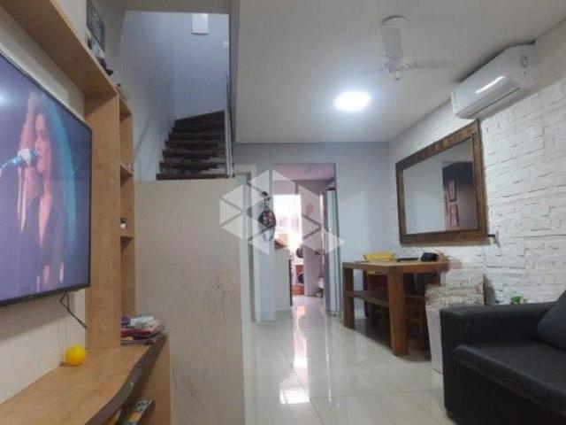 Casa a venda 2 dormitórios 2 suítes semi mobiliada com piscina na zona sul de Porto Alegre