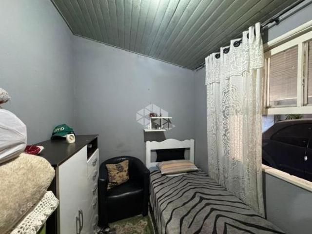 Casa a venda 2 dormitórios, terreno de 200m²