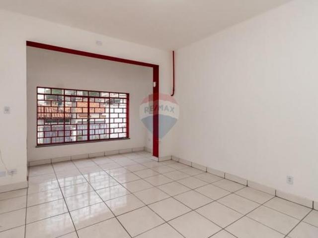 Casa à Venda 2 dormitórios Próxima à Rua Dr. Zuquim Santana