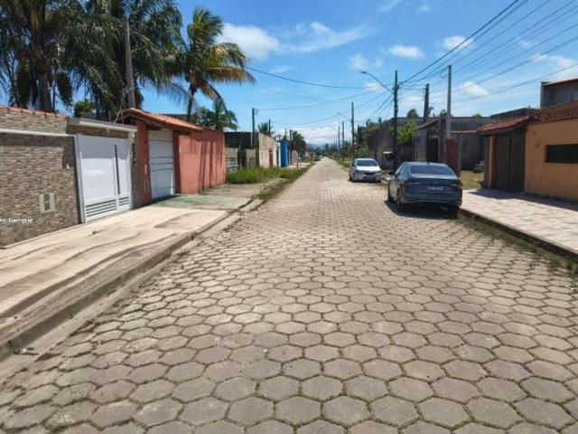 CASA Á VENDA: 2 Dorms, Piscina e 700m da Praia Oferta