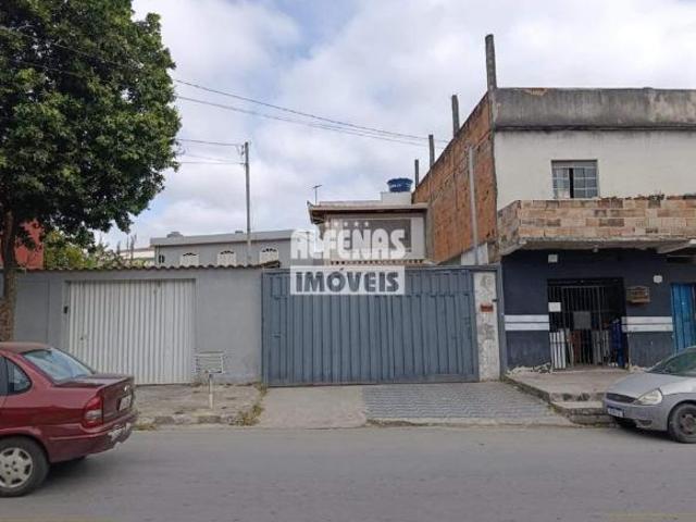 Casa à venda 2 quartos no Bairro FUNCIONARIOS