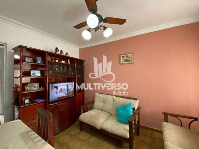 Casa à venda, 2 quartos no bairro Macuco em Santos