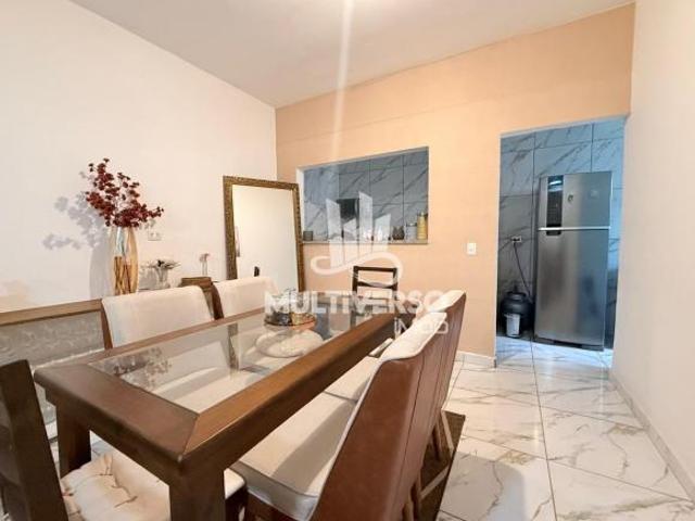 Casa à venda, 2 quartos no bairro Macuco em Santos
