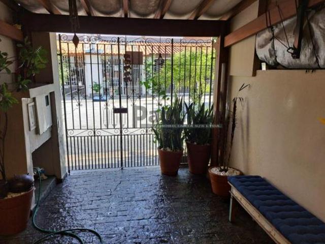 Casa à venda 2 quartos no Caxingui
