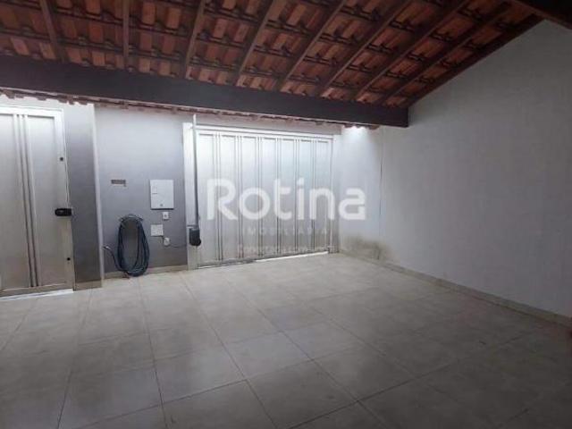 Casa à venda, 2 quartos, Novo Mundo Uberlândia/MG Rotina Imobiliária