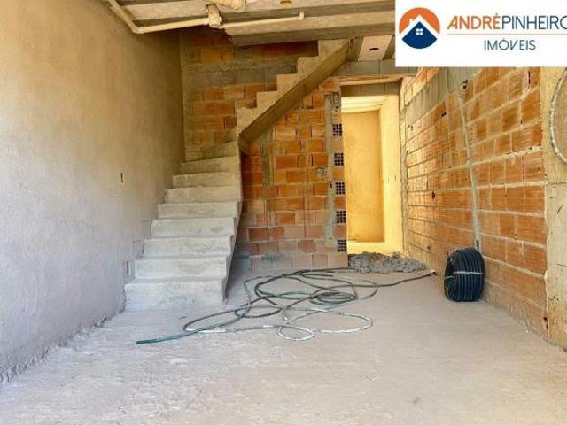 Casa à Venda – 2 Quartos com 2 Suítes e Varanda – Jardim Guanabara