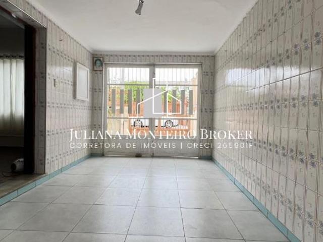CASA A VENDA 2 QUARTOS VILA VALENÇA EM SAO VICENTE