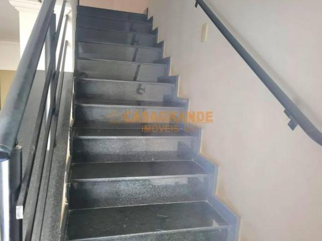 Casa à Venda 2 quartos, 125m², 3 vagas Jardim Vale do Sol