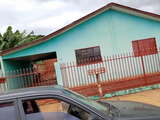 Casa a venda, 2 quartos, 1 banheiro, sala, cozinha, garagem coberta, espaco