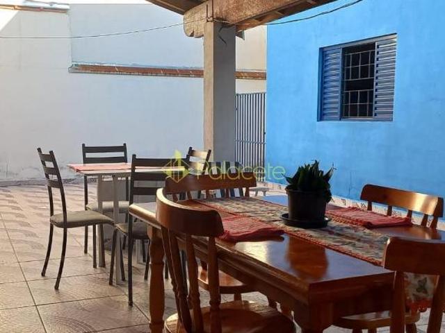 Casa à venda 2 Quartos, 1 Suite, 3 Vagas, 250M², Residencial Pasin, Pindamonhangaba SP
