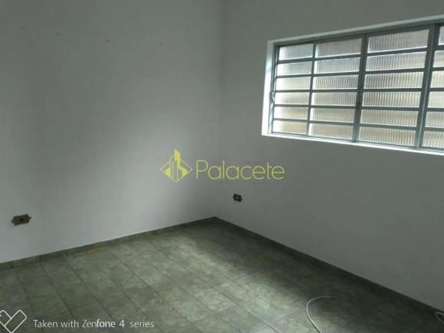 Casa à venda 2 Quartos, 1 Suite, 3 Vagas, 300M², Jardim Gurilândia, Taubaté SP