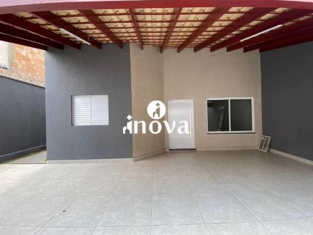 Casa à venda, 2 quartos, 1 suíte, 3 vagas, Laranjeiras, Parque das Uberaba/MG