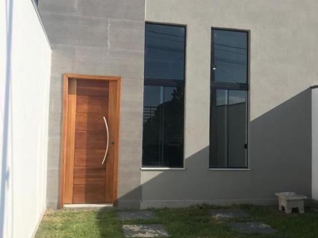 Casa à venda 2 Quartos, 1 Suite, 2 Vagas, 125M², Continental 3, Taubaté SP