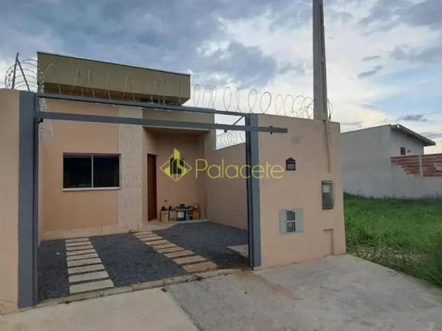 Casa à venda 2 Quartos, 1 Suite, 2 Vagas, 125M², Residencial e Comercial Portal dos Eucaliptos, Pind
