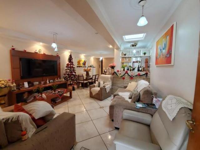 Casa à venda 2 Quartos, 1 Suite, 2 Vagas, 173M², Parque São Cristóvão, Taubaté SP | Condomínio Lem