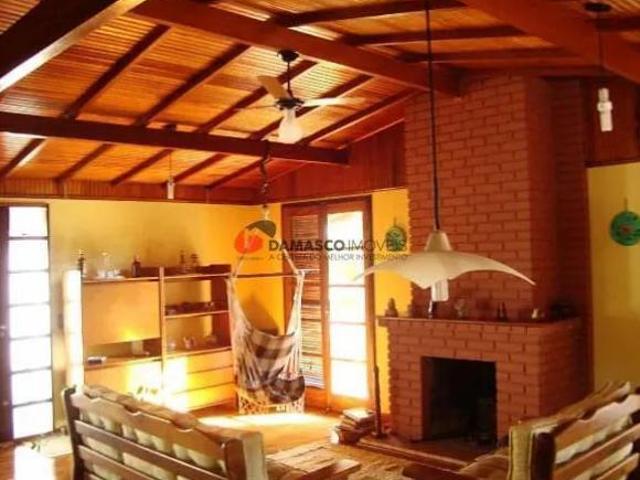 Casa à venda 2 Quartos, 1 Suite, 2 Vagas, 177M², Não informado, Cesário Lange SP