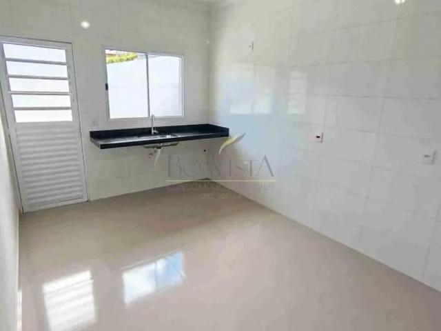 Casa à Venda 2 Quartos, 1 Suite, 2 Vagas, Vila Aparecida 86M², Bragança Paulista SP