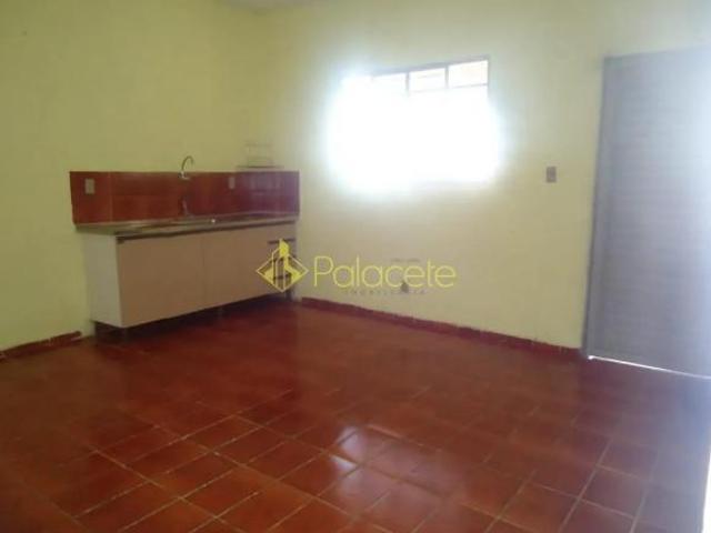 Casa à venda 2 Quartos, 1 Suite, 4 Vagas, 600M², Jardim do Vale, Guaratinguetá SP