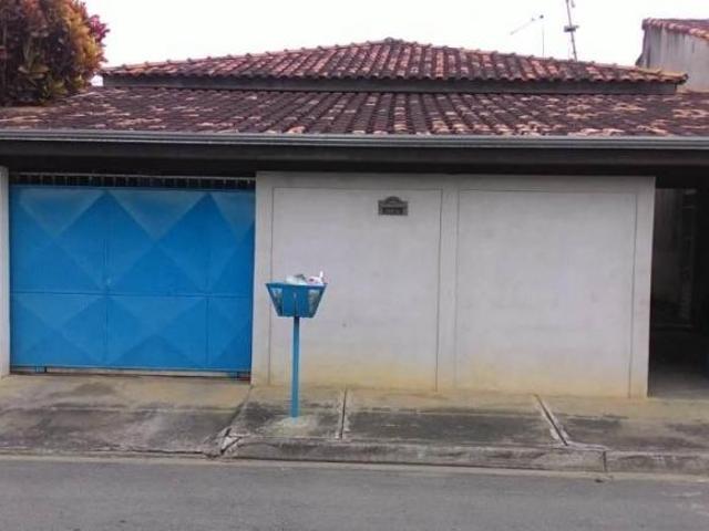 Casa à venda 2 Quartos, 1 Suite, 4 Vagas, 110M², Residencial Maricá, Pindamonhangaba SP