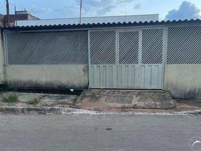 Casa à venda, 2 quartos, 1 suíte, 4 vagas, Ceilândia Norte Brasília/DF