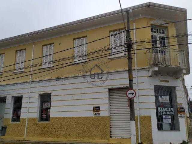 Casa à venda no Centro de Vinhedo