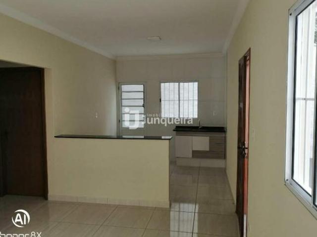 Casa à venda, 2 quartos, 1 vaga, Pompéia Piracicaba/SP