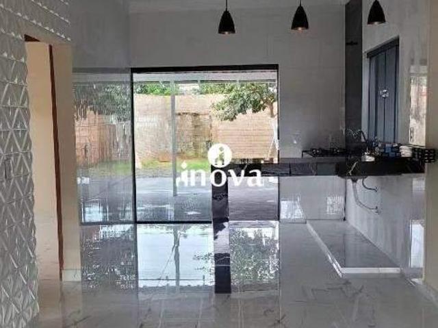 Casa à venda, 2 quartos, 2 vagas, Triângulo Jardim Uberaba/MG