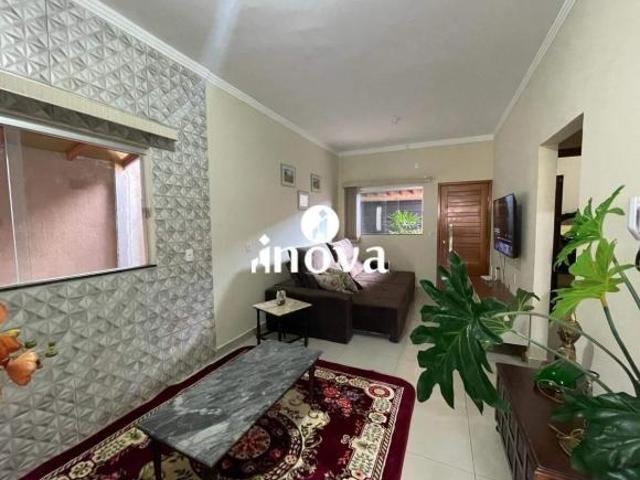 Casa à venda, 2 quartos, 4 vagas, Laranjeiras, Parque das Uberaba/MG