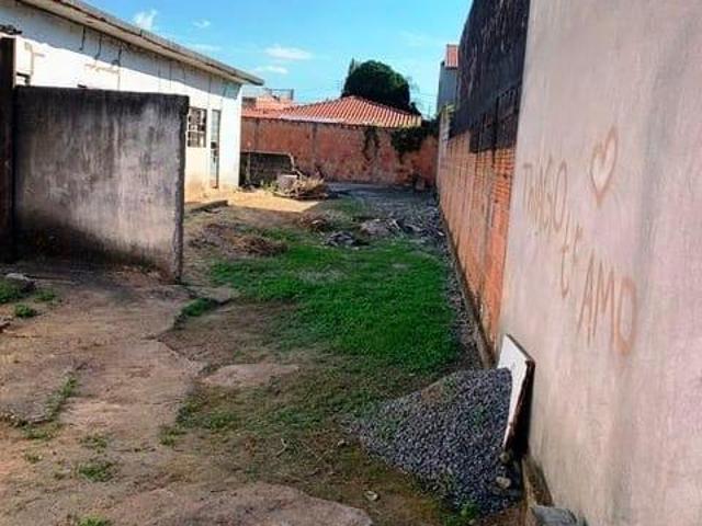 Casa à venda 2 Quartos, 5 Vagas, 300M², Laerte Assunção, Pindamonhangaba SP