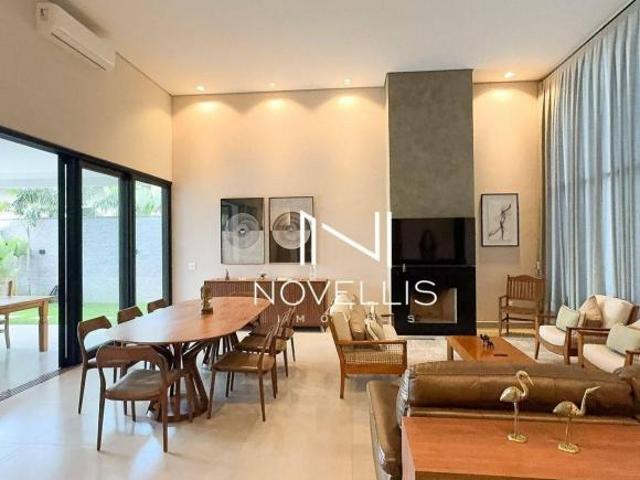 Casa à venda, 300 m² por R$ 3.800.000,00 Urbanova São José dos Campos/SP