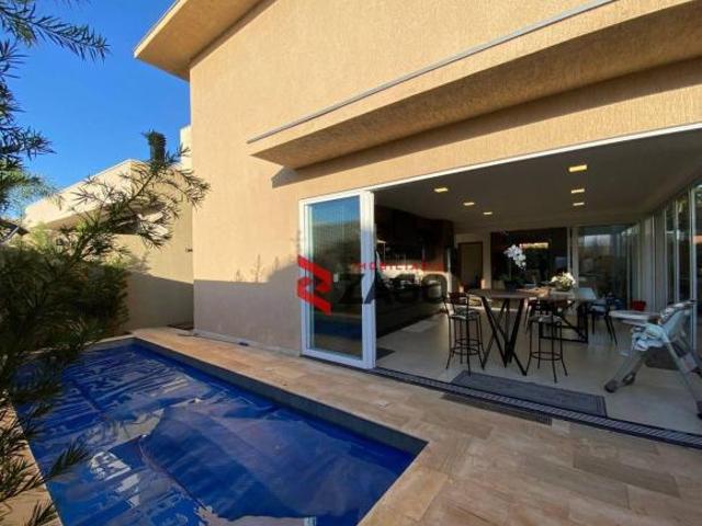 Casa com 4 dormitórios à venda, 300 m² por R$ 2.200.000,00 Flamboyant Residencial Park Uberaba/M