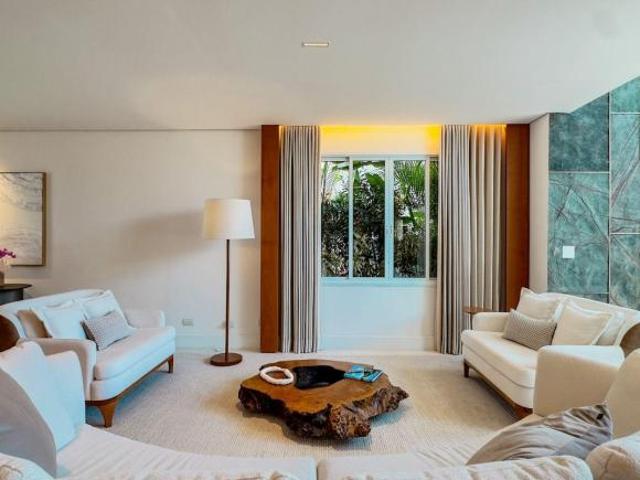 Casa à venda, 316 m² por R$ 3.390.000,00 Morada dos Pinheiros Aldeia da Serra Santana de Parna