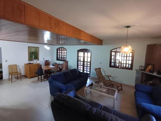 Casa à venda|312m²| 4 dormitórios 2 suítes | 7 vagas em Serra da Cantareira| SP!