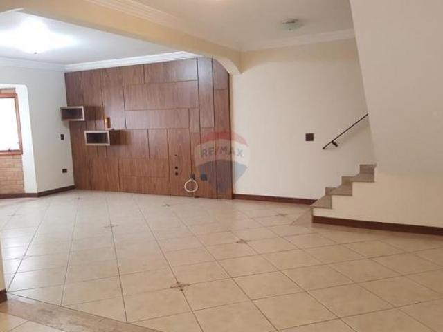 Casa à Venda 313 m² no Parque Renato Maia | 3 Dormitórios | 1 Suíte |4 Vagas R$